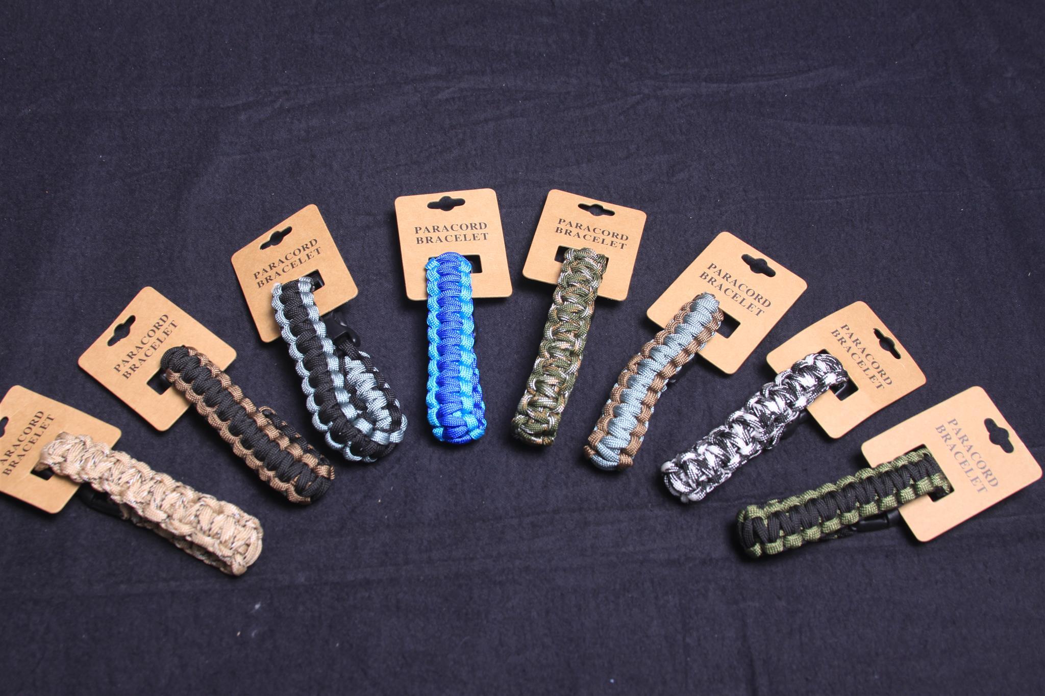 PARACORD CLIP BRACELET - Darlene's Shells